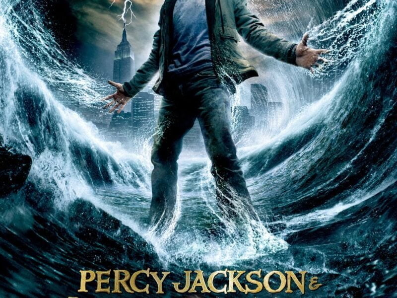 Review Film Percy Jackson & The Olympians: The Lightning Thief (2010)