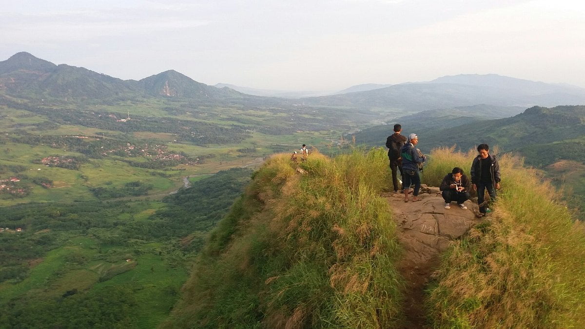 5 Gunung Dekat Jakarta, Untuk Menyepi dari Ramainya Ibukota 5 Gunung Dekat Jakarta, Untuk Menyepi dari Ramainya Ibukota