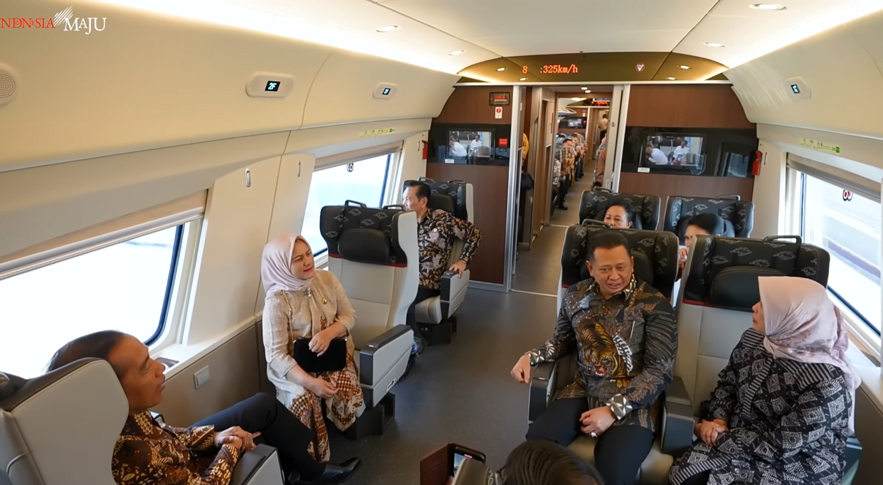 Apa Teknologi yang Dipakai Kereta Cepat Whoosh? Jakarta-Bandung Cuma 44 ...