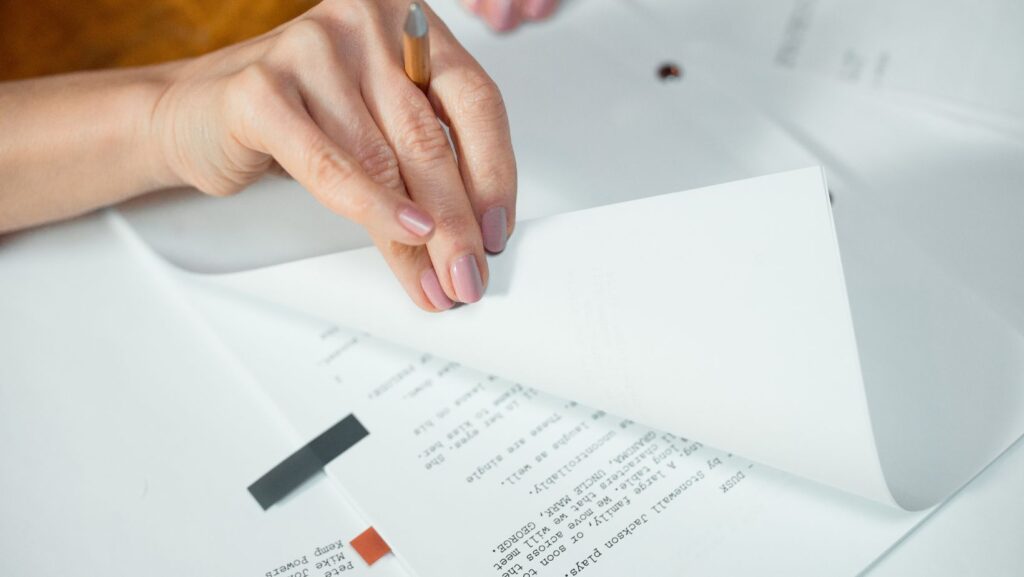 Format Minute of Meeting: Cara Membuat dan Contoh MoM