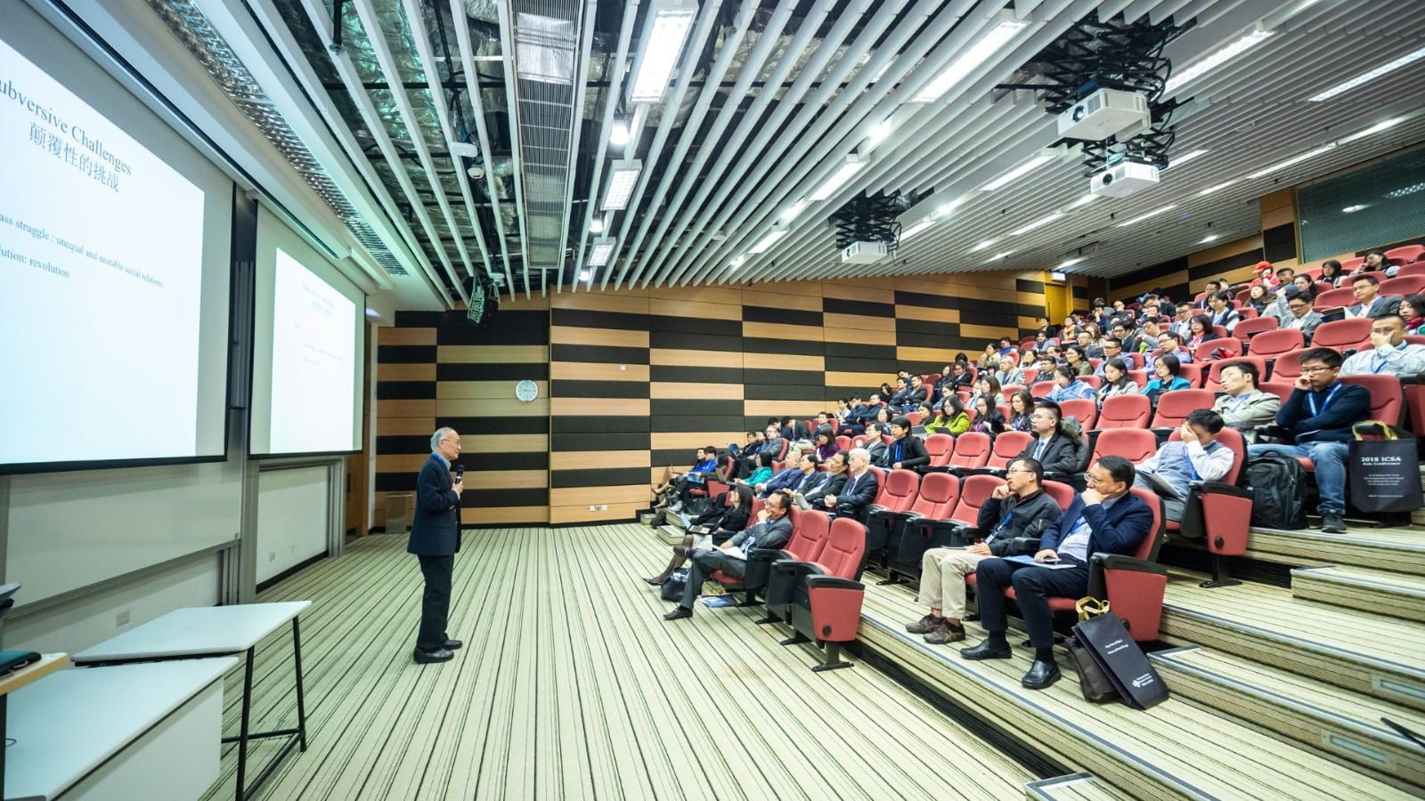 40 Tema Seminar yang Menarik untuk Mahasiswa, Harus Relevan!