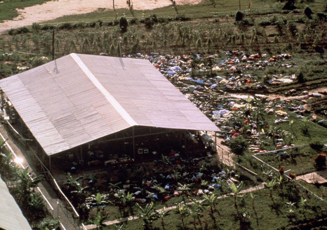 Tragedi Jonestown 1978 Bunuh Diri Massal: ‘Surga’ yang Berubah Menjadi ...