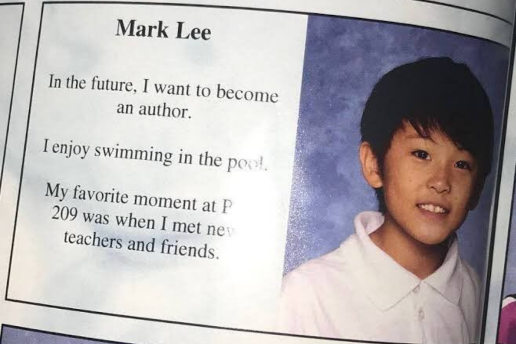 15 Contoh Pesan dan Kesan Buku Kenangan Wisuda yang Bermakna